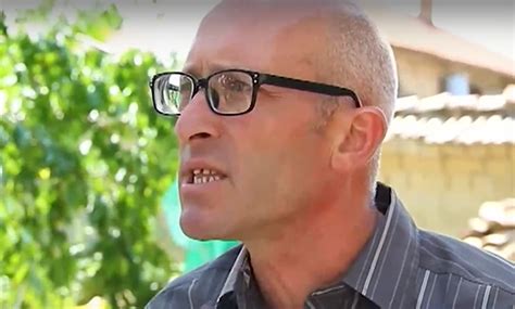 Дете почина дни след настаняване в приемно семейство баща му търси истината