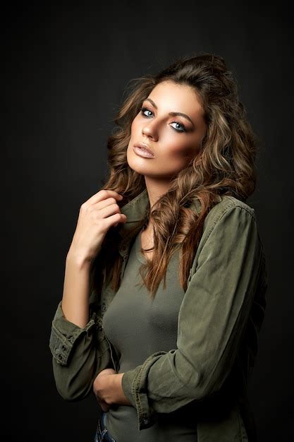 Premium Photo Beauty Close Up Studio Portrait