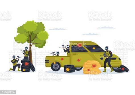 총을 쏘고 조준하고 플랫 만화 손으로 그린 템플릿 그림의 필드 장면에서 공격으로 전투기 플레이어의 페인트볼을 하는 사람들 겨냥에 대한 스톡 벡터 아트 및 기타 이미지