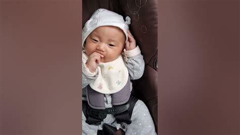 주먹고기 먹다가 잠든 윤슬이🤍 Youtube