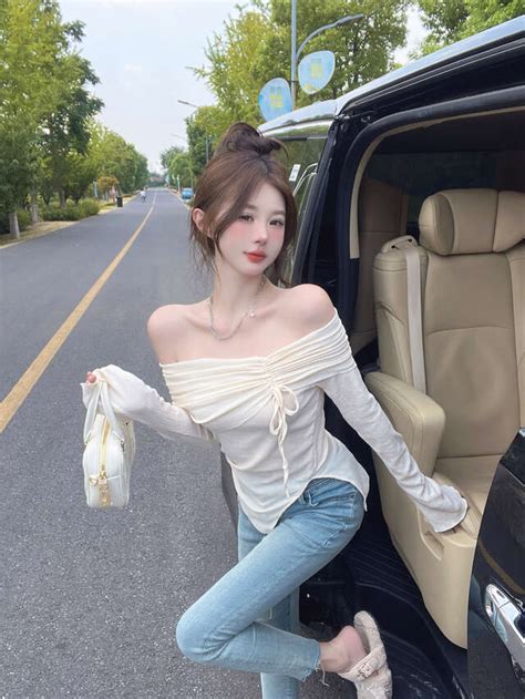 모아 오프숄더 셔링 드로 스트링 긴팔 롱슬리브 슬릿 슬리밍 탑