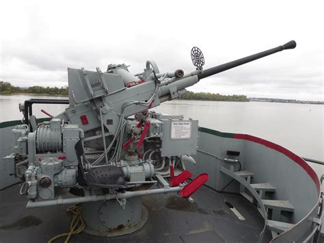 Bofors 40 Mm Gun Bofors 40mml60 Automatic Cannon Uss Lst Flickr