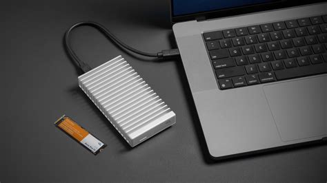 Owcs New 1m2 80g Portable Ssd Brings 6 000mb S Speeds To Thunderbolt 5 Macs Macrumors