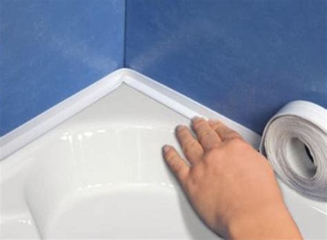 Как клеить бордюрную ленту в ванной правильно