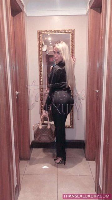Fabiola Voguel Acompanhante Travesti • Transex Luxury
