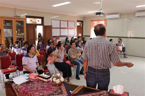 Pengabdian Masyarakat Pengenalan Dini Stroke Pre Hospital Neurologi Udayana