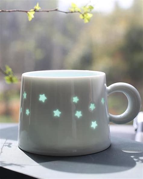 수심 Susim 유니크 소품샵 수심 Night Star Mug4 Type 별이 빛나는 밤 내 손안에 작은 우주 잔잔한 밤하늘을 담은 나이트 스타 머그는 한 모금