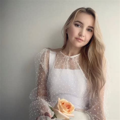 Ирина Дерягина Irina Deriagina • Threads Say More