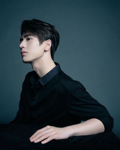 จางหลิงเฮ่อ ประวัติ Zhang Ling He ดาราจีน พระเอกจีน