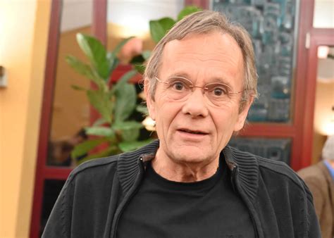 Schrijver Jan Veenstra 74 Uit Linde Overleden