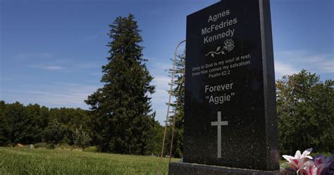 How Quad Cities Sex Workers Warn Each Other About Violence