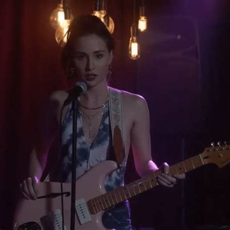 Así Luce Mindy De ‘drake Y Josh Y Se Dedica A La Música