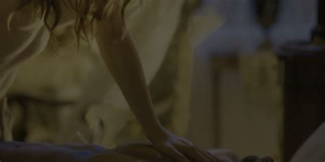 Phoebe Dynevor Nude Sex Scene In Bridgerton Photo Nude