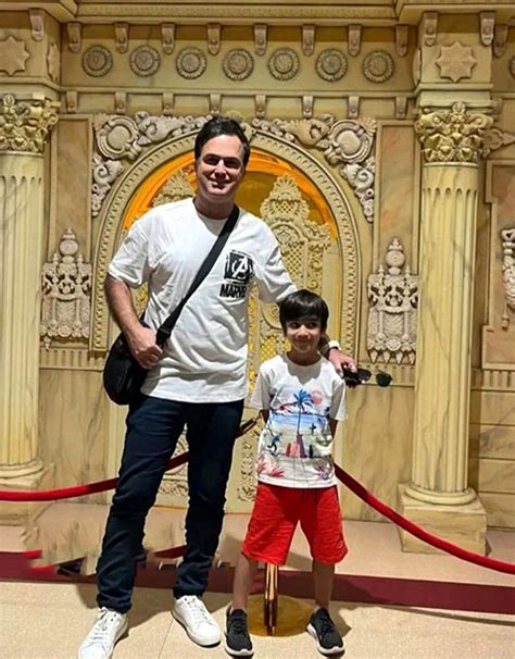 عکس های حامد آهنگی با خواهر زیبا و همسر جذابش