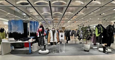 갤러리아百 설 연휴 루이비통 신발·미피 보러 오세요