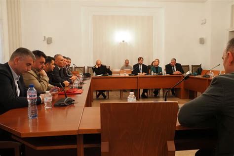 Комисията по отбрана одобри ратифицирането на договора за машините Страйкър — Offnews