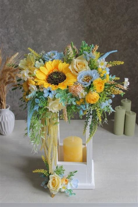 Квітковий декор декоративний ліхтар — ціна 1450 грн у каталозі Декоративні елементи Купити