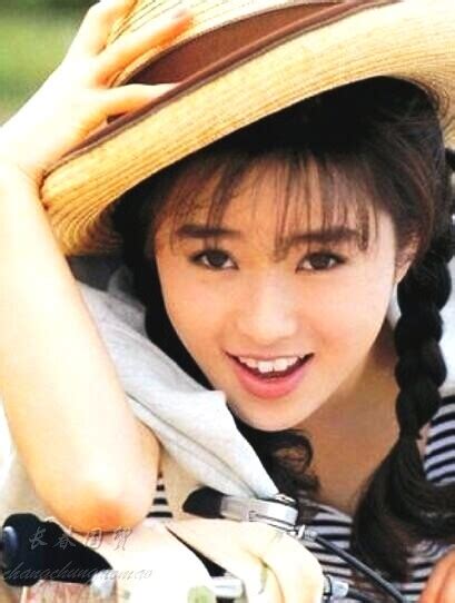 49岁酒井法子保养得宜，如今靠商演奔波赚钱凤凰网