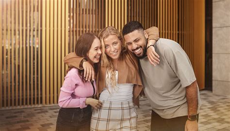 Fresenius University Of Applied Sciences Fashion Design B A