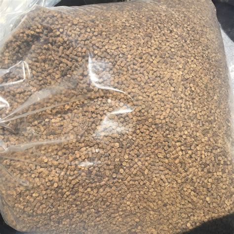 Корм для осетровых рыб оптом и в розницу в Днепропетровске с доставкой по Украине