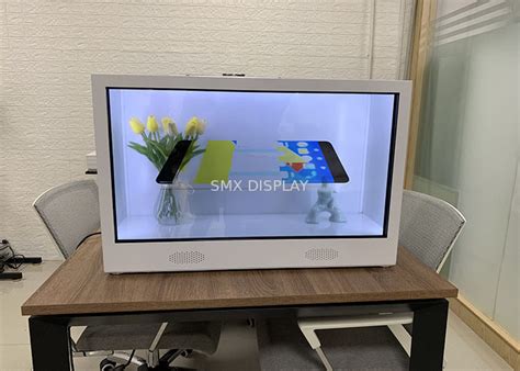 3는 3d 홀로그램 차폐함 투명한 터치 3d 홀로그램 피라미드 디스플레이를 측면을 댔습니다