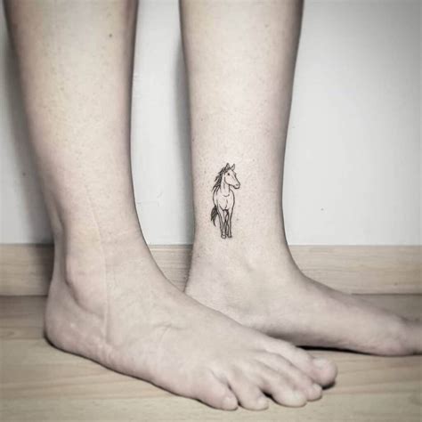 Tattoo Chân Nhât Cô Ghim của Tattoogo trên Tattoo Nhật cổ Kín Lưng Hình xăm Danh