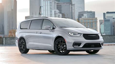Its Happening Chrysler Confirms A Pacifica Ev