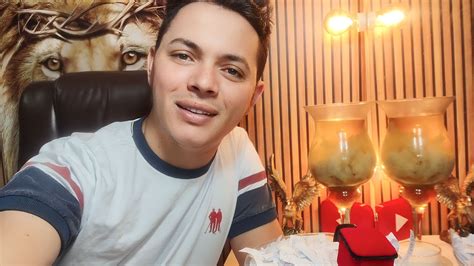 Pastor Tocha De Oliveira Está Transmitindo Ao Vivo Youtube