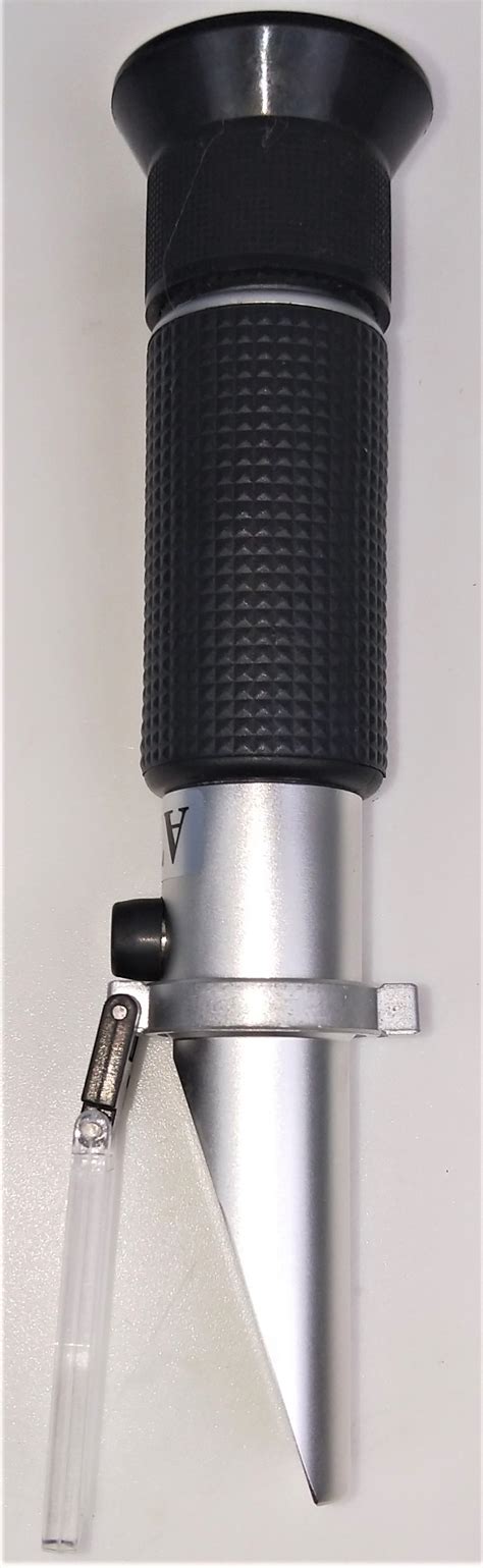 New Portable Hand Held Refractometer With Atc For Sale At Chemistry Rg Consultant Inc