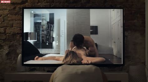 Mylène Mackay Desnuda En Les Honorables