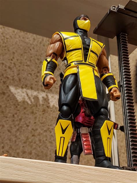 무료 이미지 투석기 폭풍 수집품 헬멧 장난감 메카 머리 장식 갑옷 Ballistic Vest 개인 보호 장비 소매 대퇴골 가상의 인물 액션 피규어