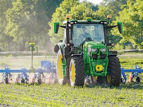Tractor Integrated Active Implement Guidance™ Precision Agriculture Solutions John Deere Uk