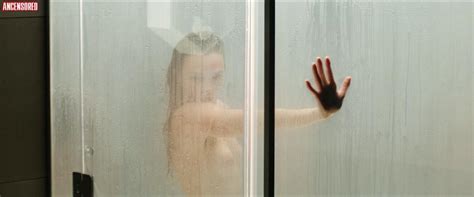 Naked Anna Brewster In LX