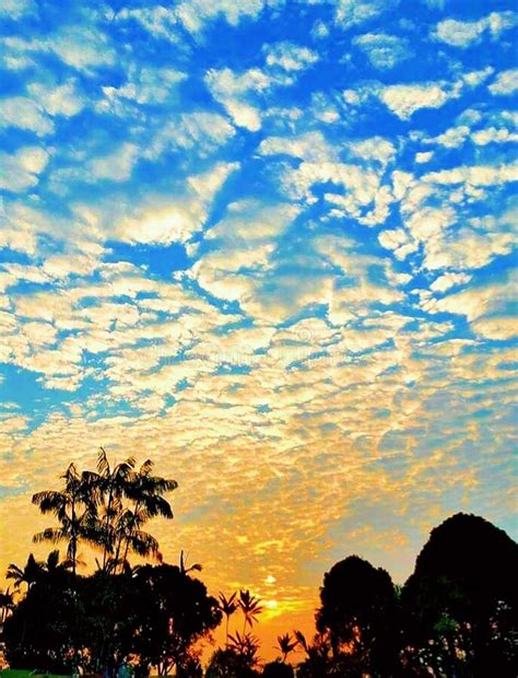 Beautiful Sunrise Scenery Stock Image Image Of Clouds 191747693