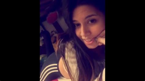 Sexy Chica Moviendo El Culito Youtube