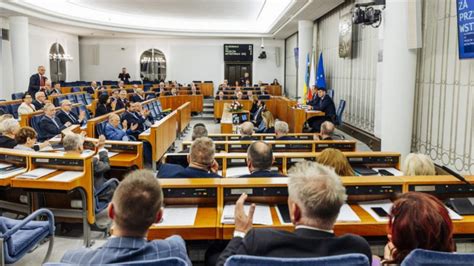 პოლონეთის სენატმა რუსეთის რეჟიმი ტერორისტულად ცნო Netgazeti