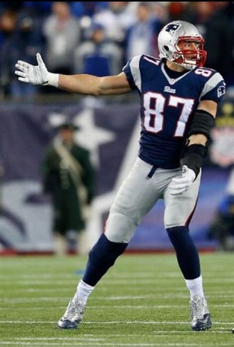 Pin By Paula Leblanc On Rob Gronkowski Gronkowski Football Helmets