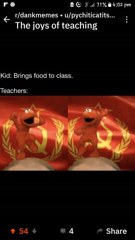 Babe Brings Food To Class Scrolller