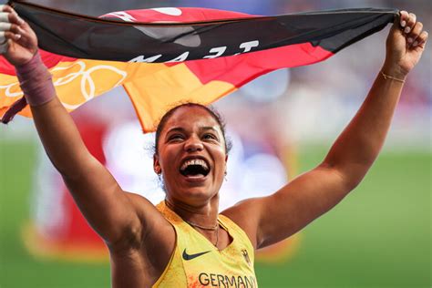 Olympic Womens Shot — Ogunleye Made The Most Of It Track And Field News