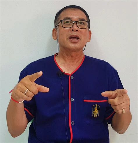 ข่าว Like สาระ เปิดตำนาน 46 ปี ‘เสื้อพ่อขุนราม เอกลักษณ์ชาวสุโขทัย