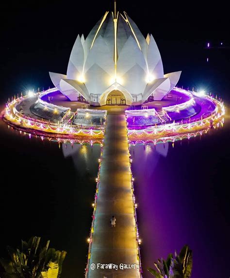 อุโบสถดอก วัดผาสุการาม อำเภอวารินชำราบ จังหวัดอุบลราชธานี