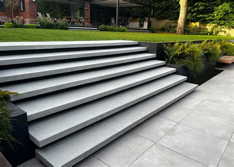 Floating Concrete Steps 41 Gorgeous Outdoor Floating Steps Ideas