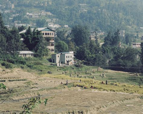 건물 낮 녹색 풍경 농업 농업 지역 농지 농촌 지역 도미니카 공화국 드론 촬영 마을 마을 생활 무성한 녹지 북미 산티아고 시골 시골 마을 시골