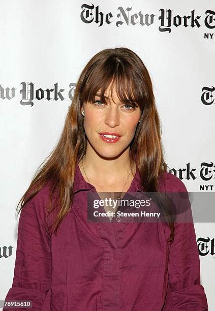 New York Times Arts Leisure Week Welcome Feist Photos And Premium High