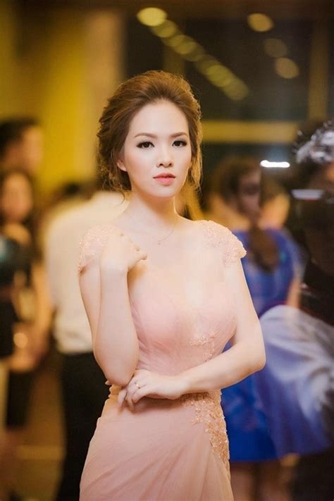 Những cô em gái xinh đẹp tài năng của các MC truyền hình