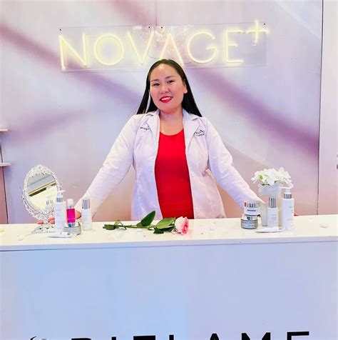 Үрчлээ Сэвх Батга Эмзэгшил Нүхжилт Арьс арчилгааны зөвлөх Т Гэрэлмаа