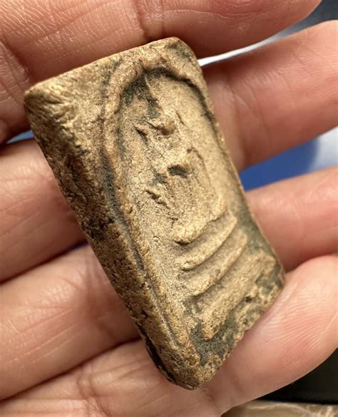 พระสมเด็จพระพุทธกวัก เนื้อผงน้ำมัน พุทธคุณนะเมตตามหานิยม เก่าๆ Ennxo