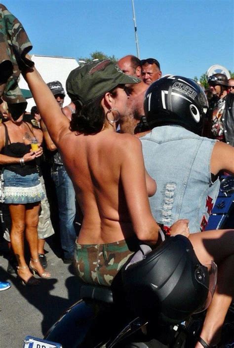 Naked Bikers Show Sex And Motorcycles