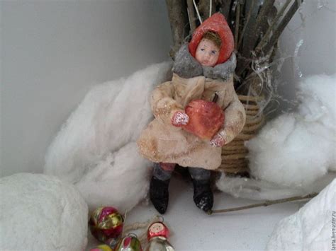 Ватная елочная игрушка Девочка с красным яблоком в интернет магазине на Ярмарке Мастеров