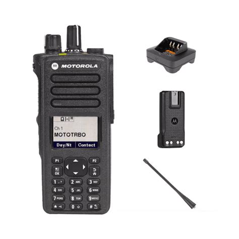 Радіозвязок та супутні пристрої для потреб ЗСУ Ukraineaidmanual